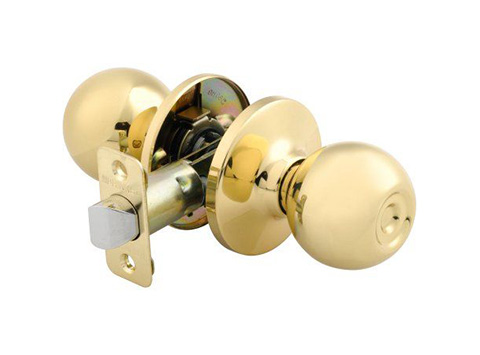 Deadbolt Vs Deadlatch: What Are The Key Differences | Betechiot