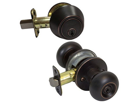 Deadbolt Vs Deadlatch: What Are The Key Differences | Betechiot